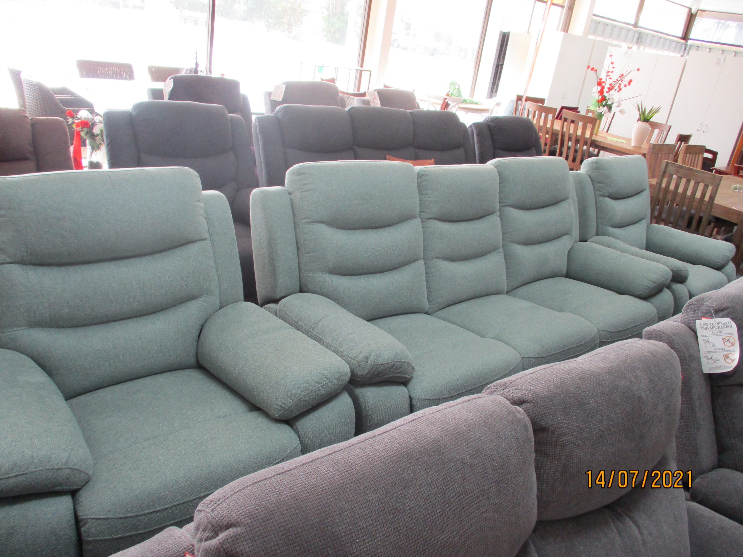 Lounge Chairs and Recliners - Felix Reitano Furniture