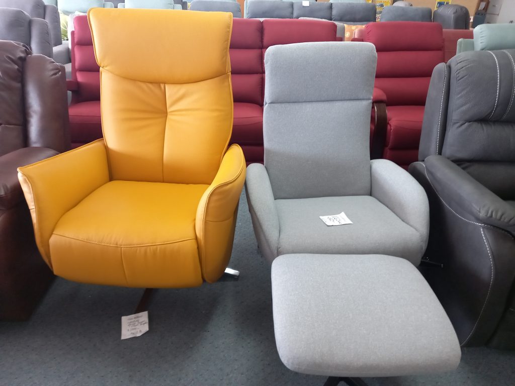 Lounge Chairs and Recliners - Felix Reitano Furniture