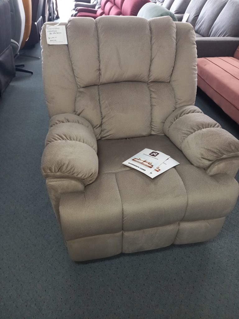 Lounge Chairs and Recliners - Felix Reitano Furniture