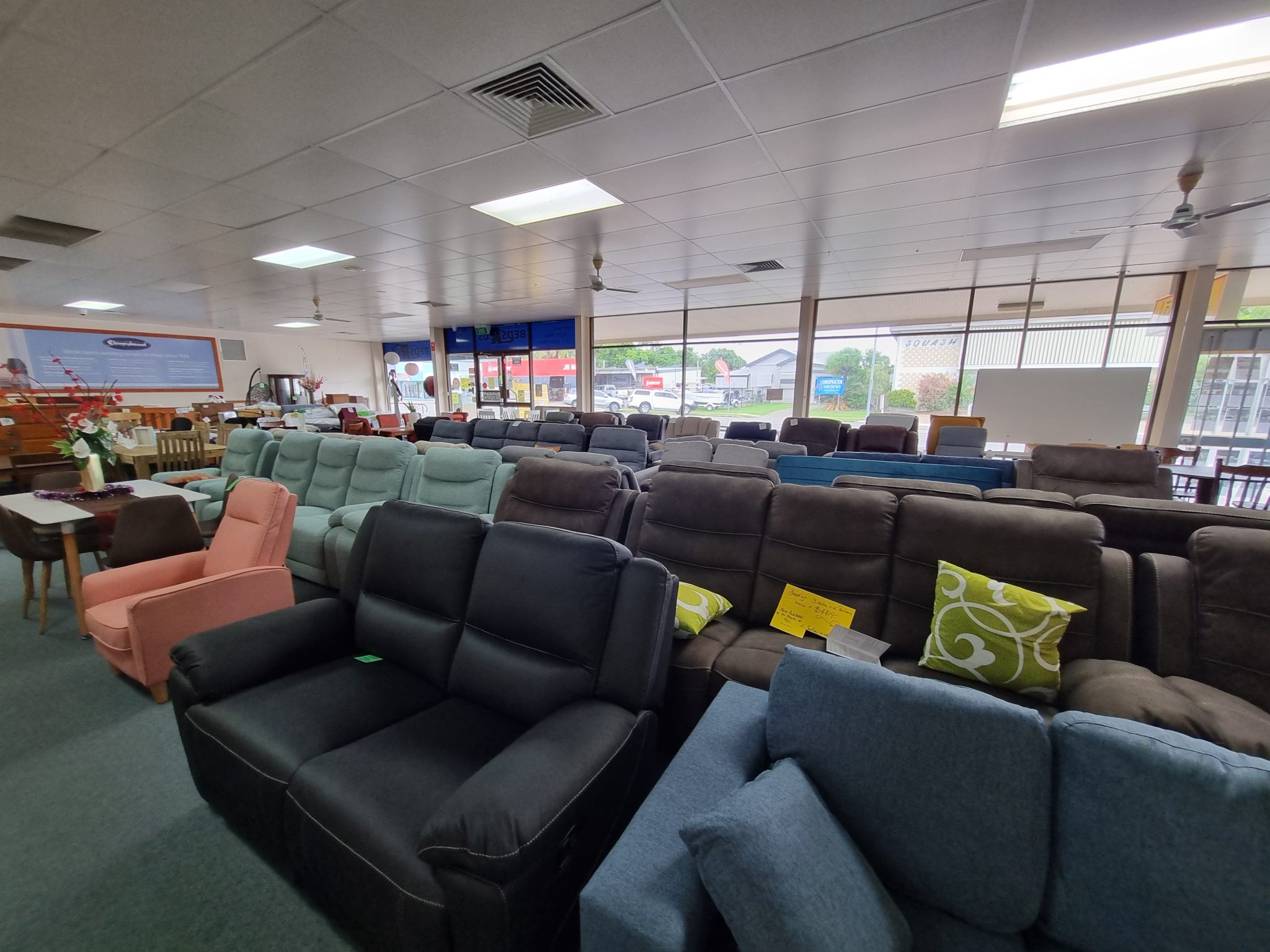 Lounge and Recliners: Indulge in Comfort - Felix Reitano Furniture